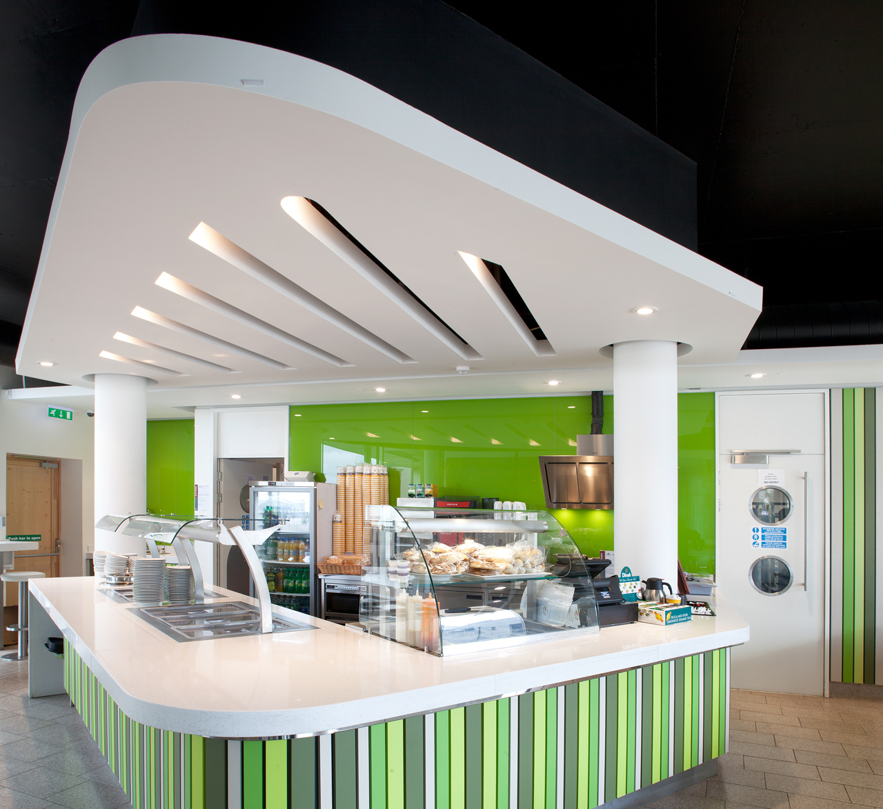 Galeria de Residencial de Estudantes Roebuck Castle, UCD / Kavanagh ...