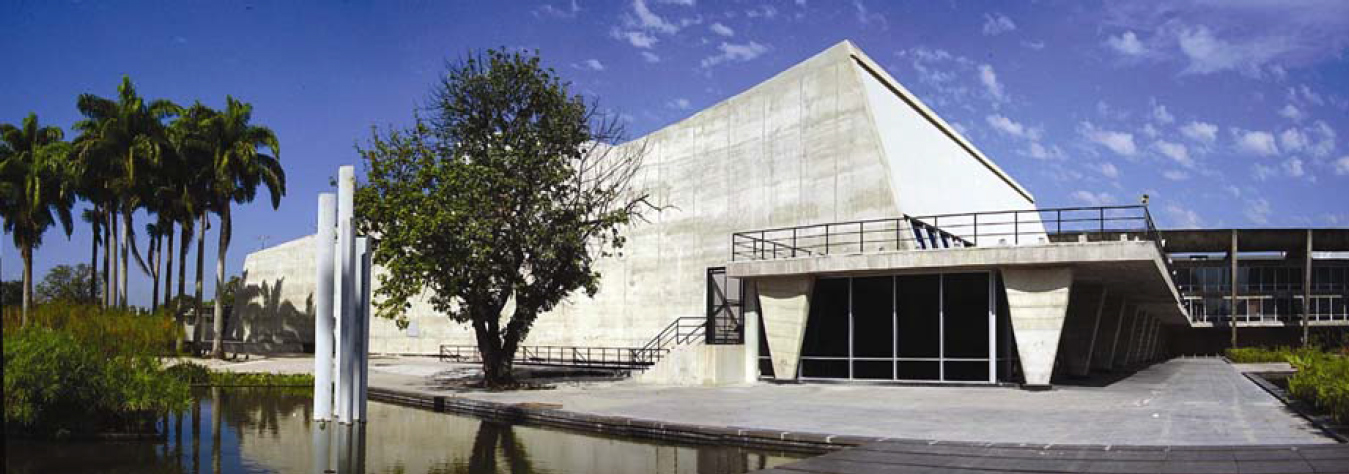 Galeria de O resgate da unidade perdida: o Teatro do Museu de Arte ...