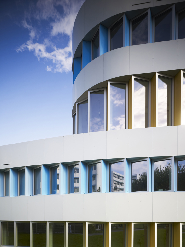 Gallery of Centre for Virtual Engineering / UNStudio - 5