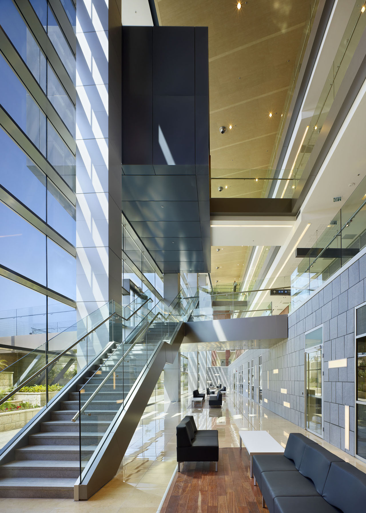Gallery of Assuta Medical Center / Zeidler Partnership Architects ...