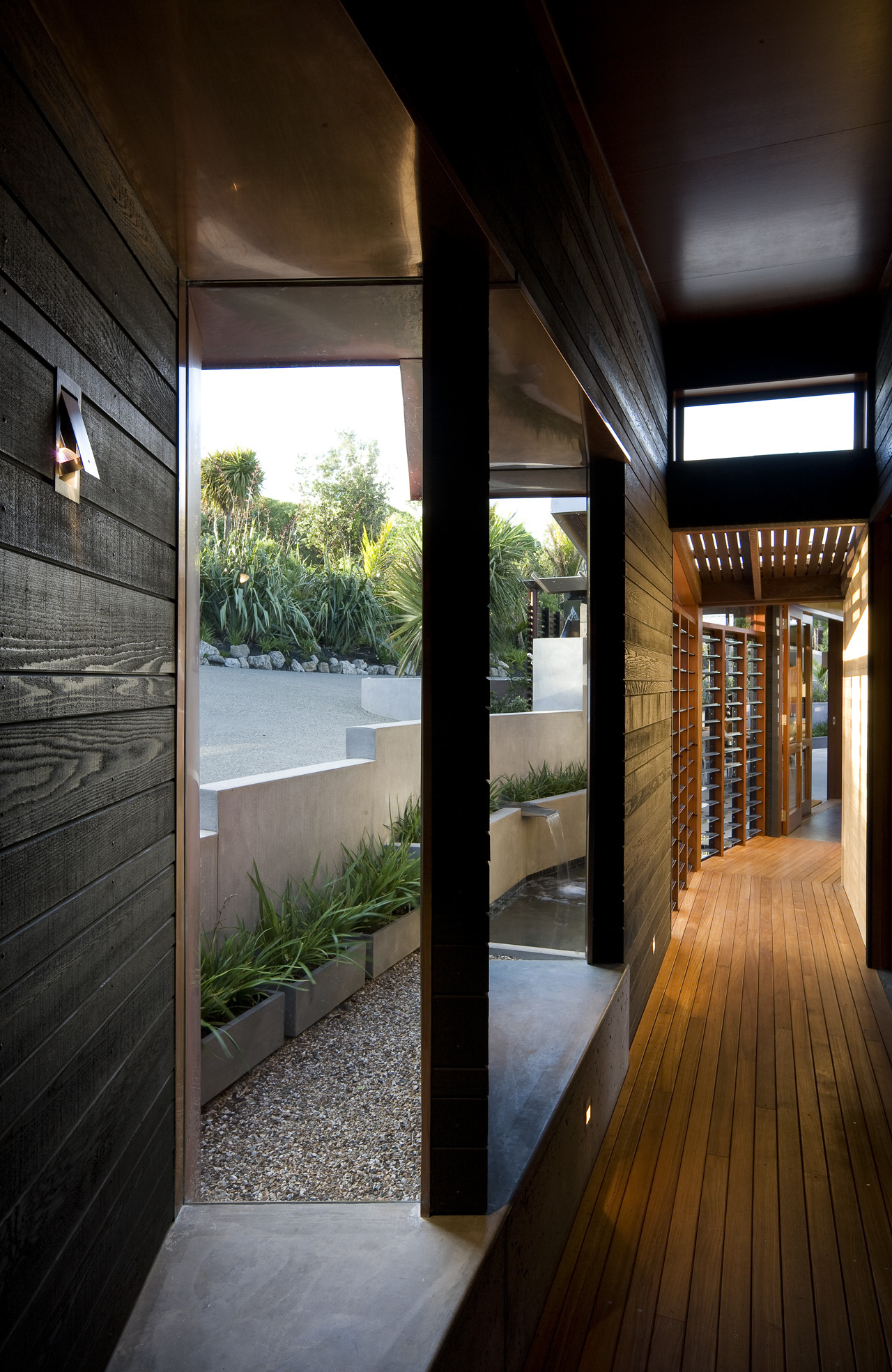 Gallery of Owhanake Bay House / Strachan Group Architects - 2