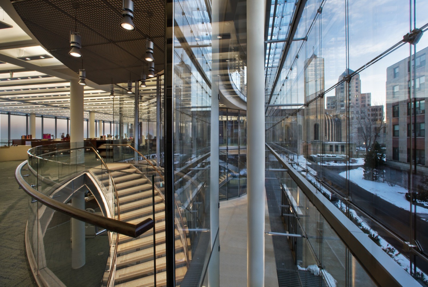 Gallery of The Richard J. Klarchek Information Commons / Solomon ...