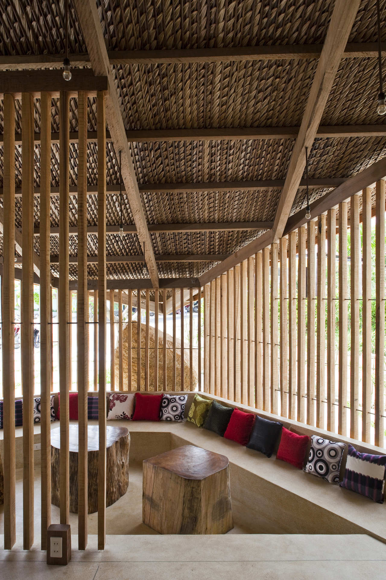 Gallery of LAM Café / a21 studio - 16