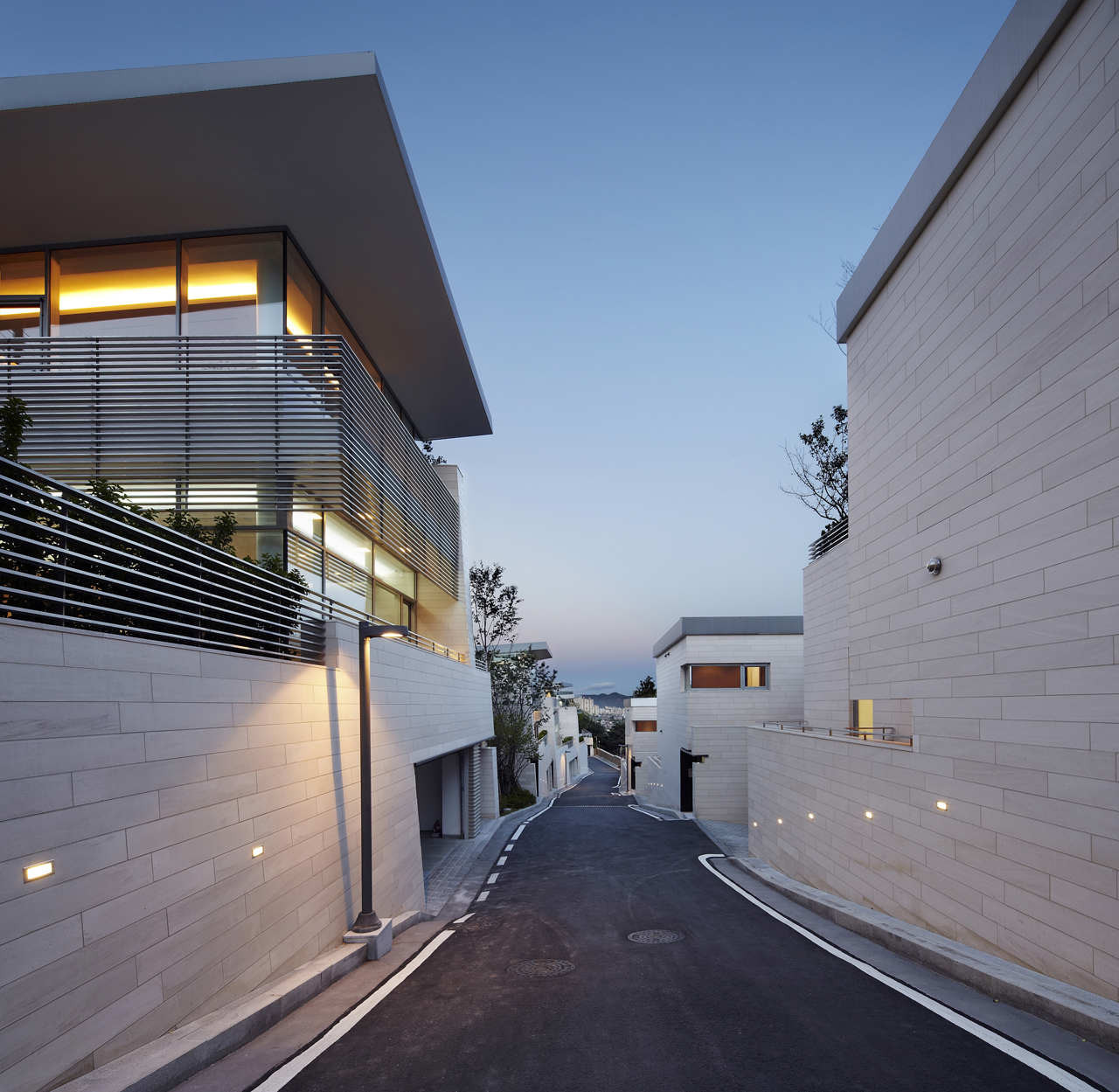 Gallery of Seongbuk Gate Hills / Joel Sanders + Haeahn Architecture - 10