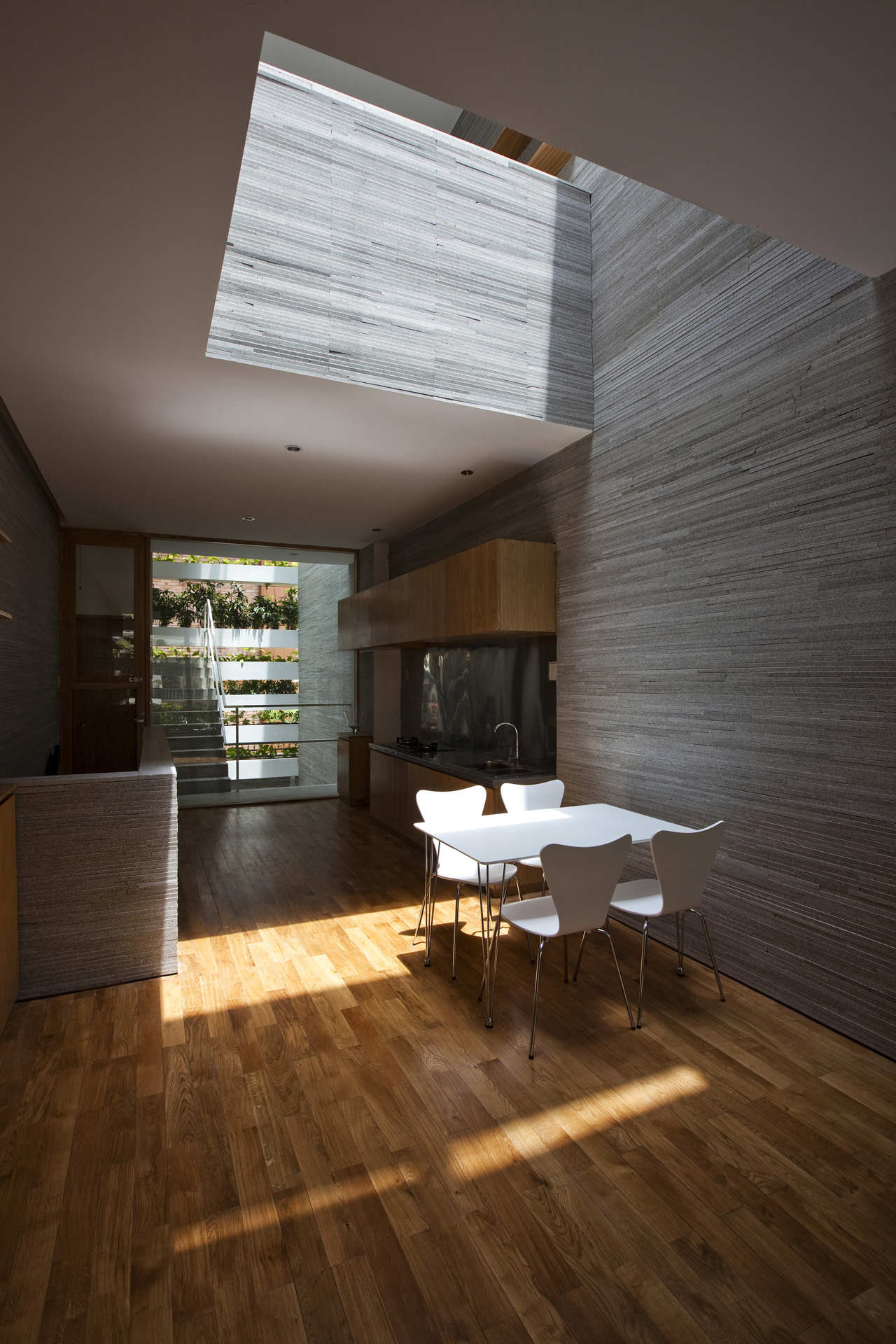 Gallery of Stacking green / VTN Architects - 8