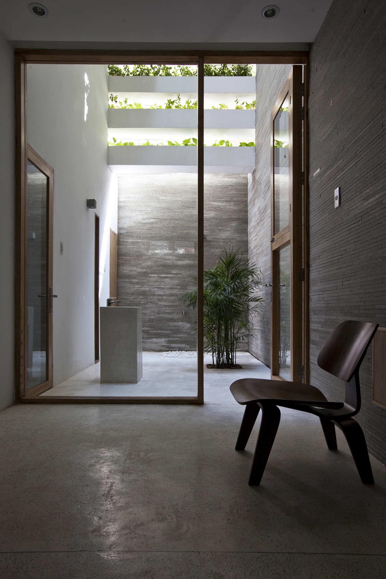 Gallery of Stacking green / VTN Architects - 16