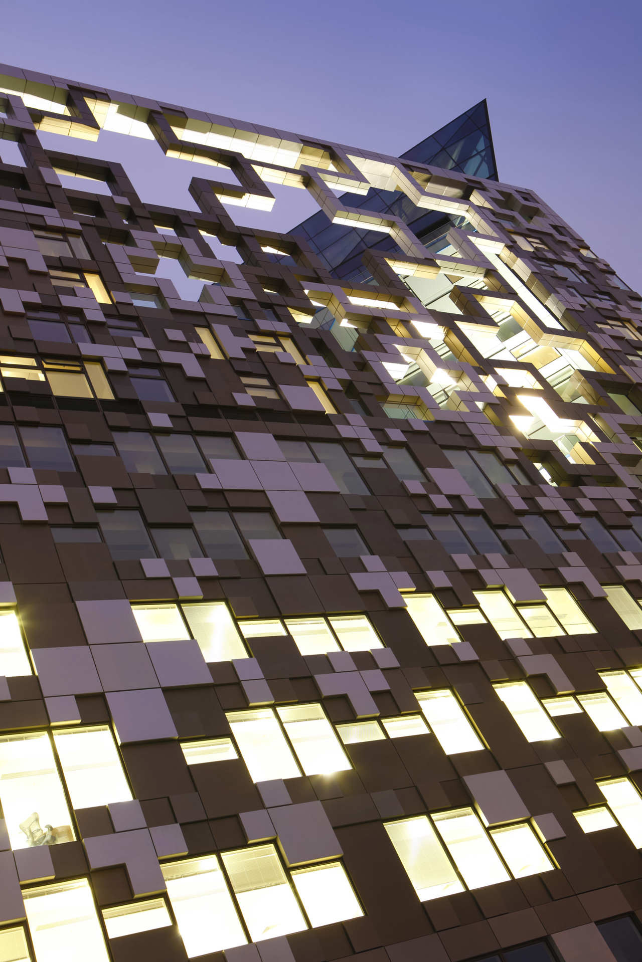 Gallery of The Cube / Make Architects - 5