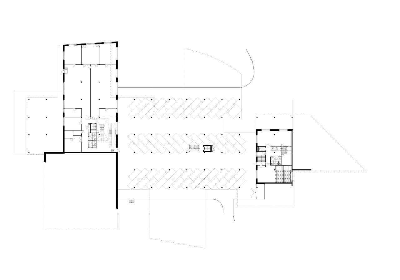 Gallery of Multifunctional Building / BDG Architects - 9