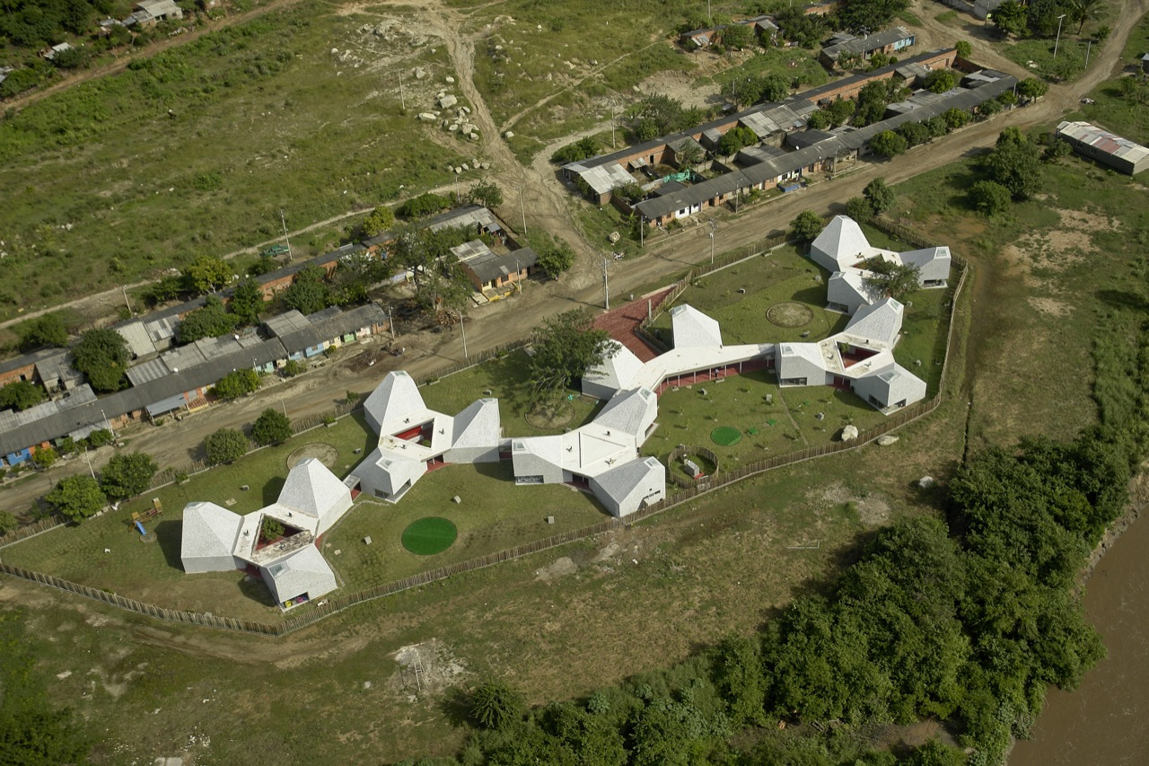 Gallery of Timayui Kindergarten / Giancarlo Mazzanti - 2
