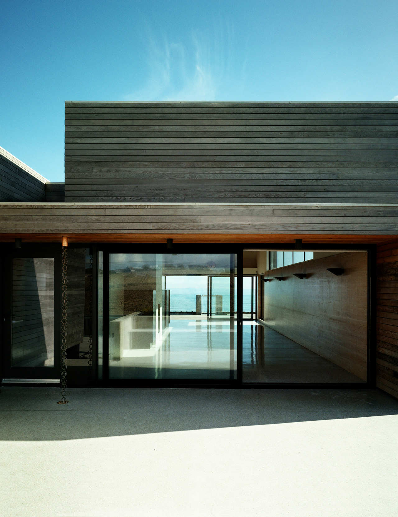 Gallery of Seaside House / A2 Architects - 6