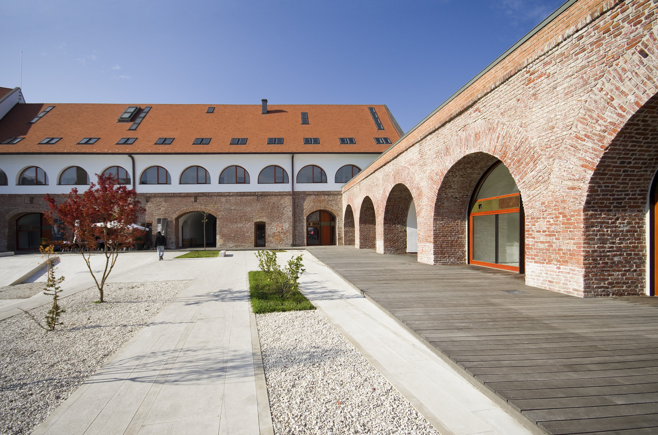 Gallery of Theresia Bastion / ARCHAEUS - 10