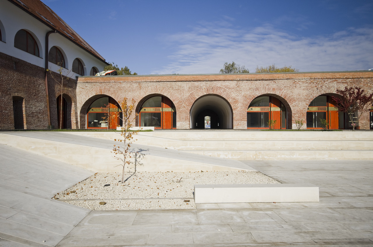 Gallery of Theresia Bastion / ARCHAEUS - 13