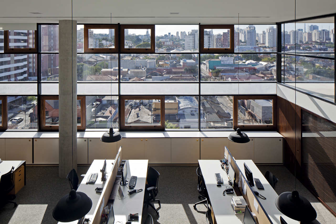 Gallery of W305 Building / Isay Weinfeld - 4