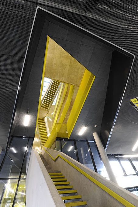 Gallery of Science Park Linz / Caramel Architekten - 14