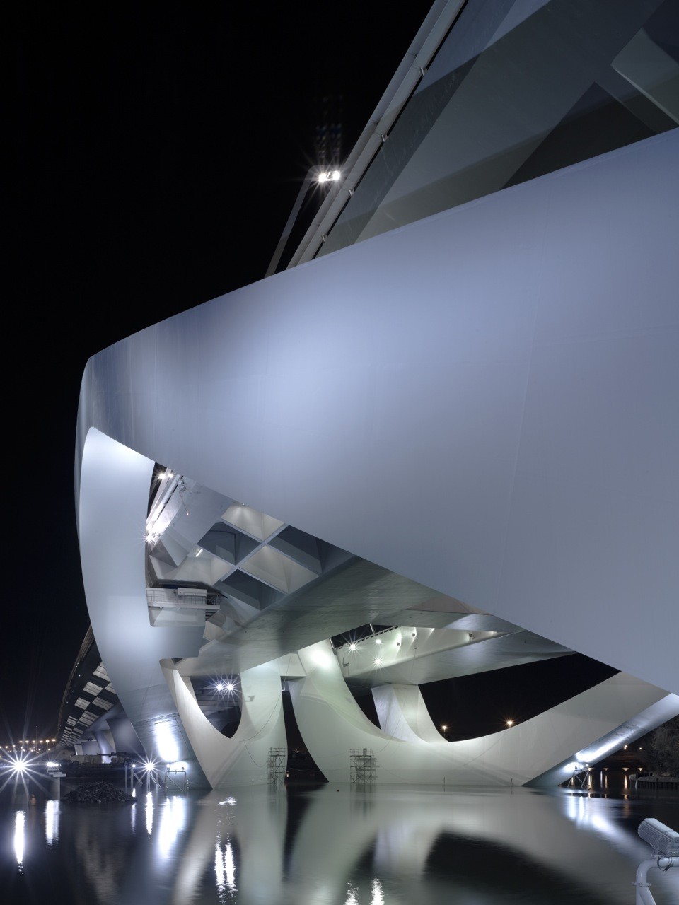 Gallery of Sheikh Zayed Bridge / Zaha Hadid Architects - 5