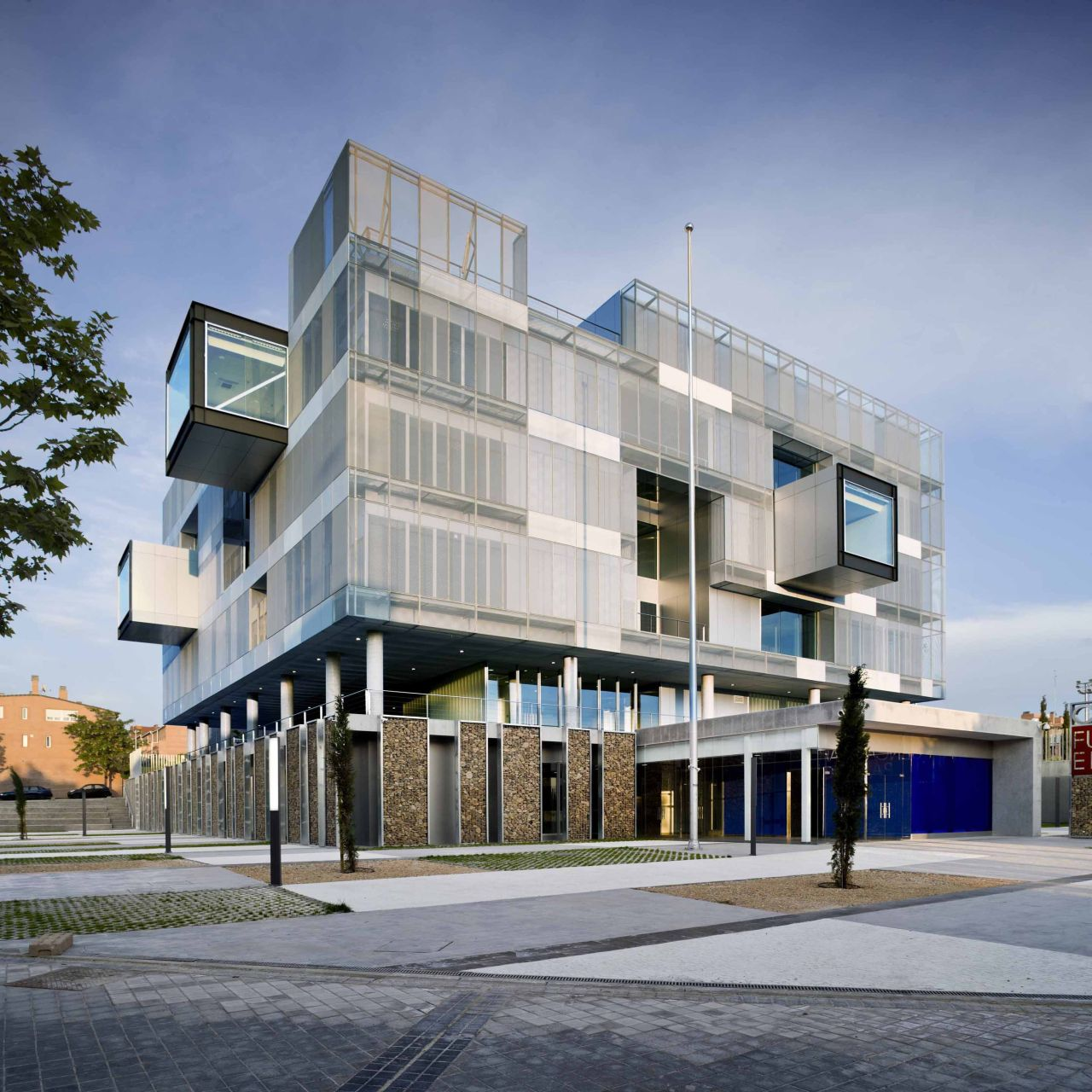 Gallery of Fuencarral-El Pardo Police Station / Voluar Arquitectura - 13