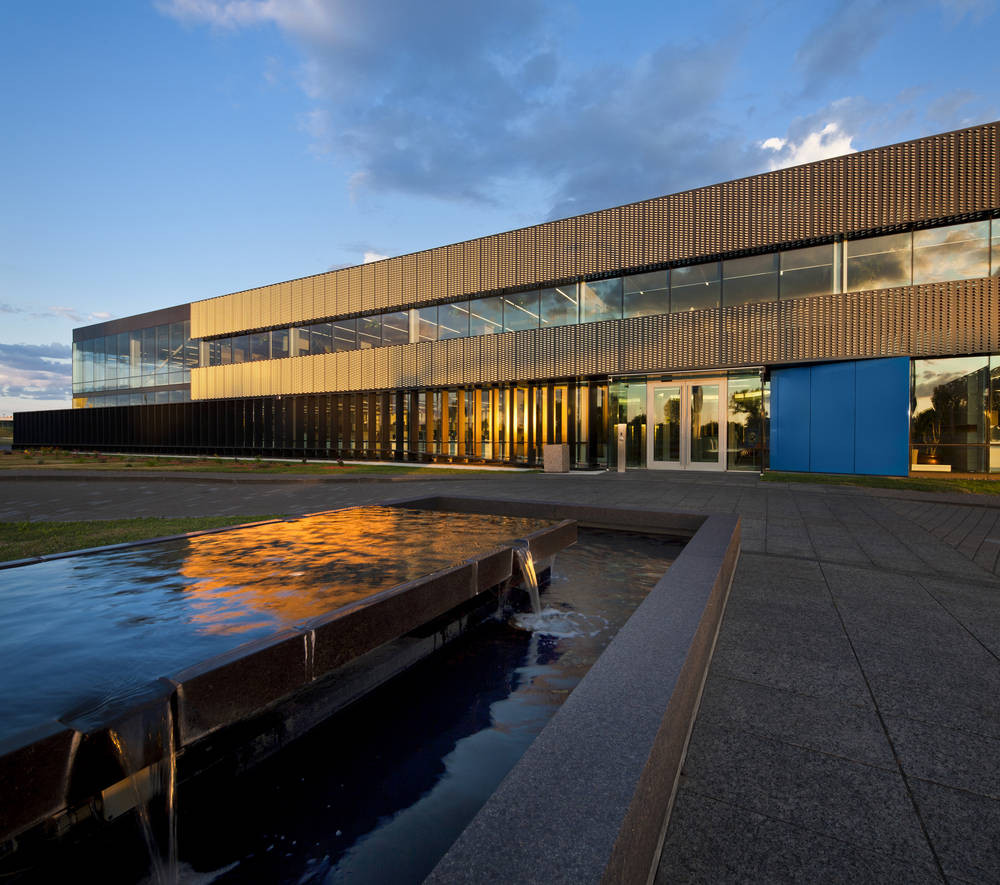 Gallery of Pfizer Canada inc Siege Social / Menkès Shooner Dagenais Le ...