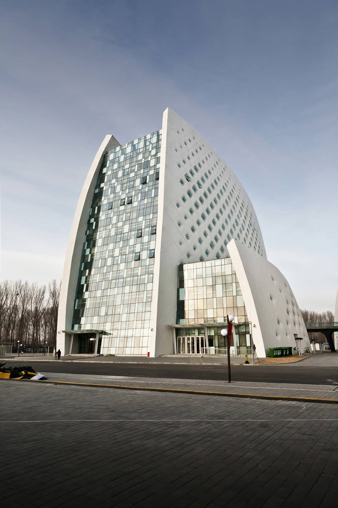 Gallery of 7th International Strawberry Symposium / DADA Architectural ...