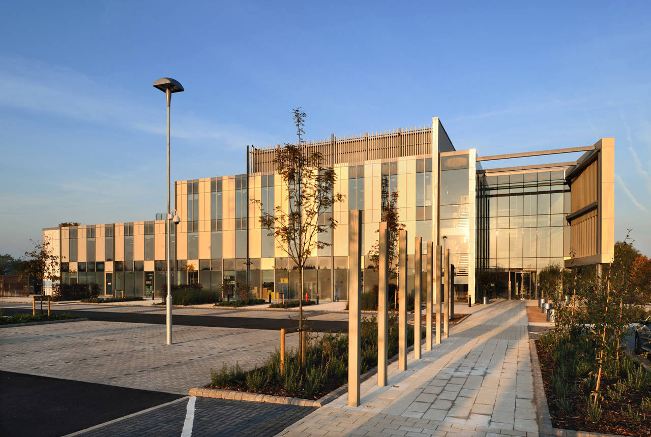 Gallery of New Flagship Office / ESA Architects - 10