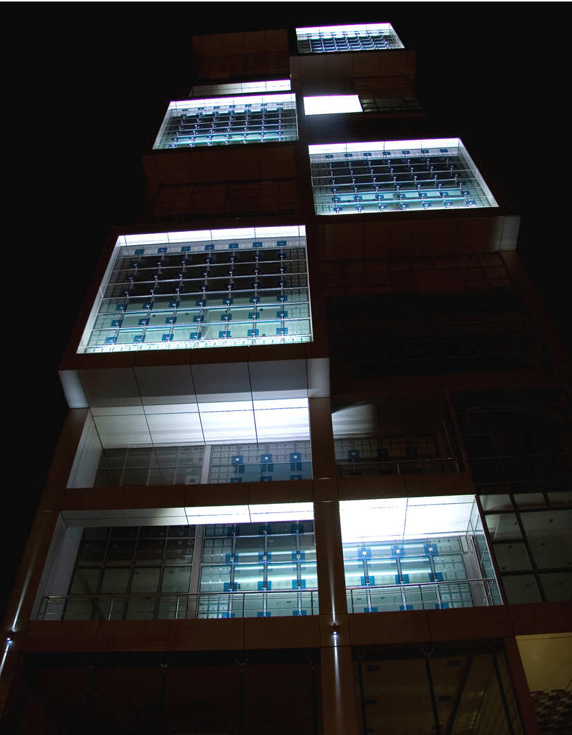 Gallery of Shahkaram Office Building / Hooman Balazadeh - 7