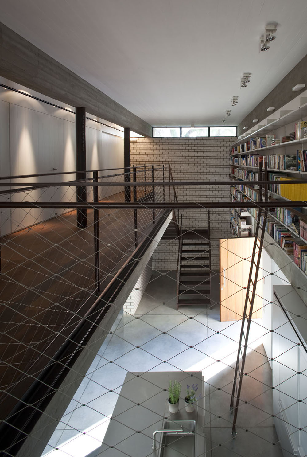 Gallery of The Rechter House / Pitsou Kedem Architects - 9