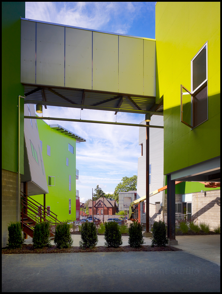 Gallery of Glass Lofts / Front Studio Architects - 3