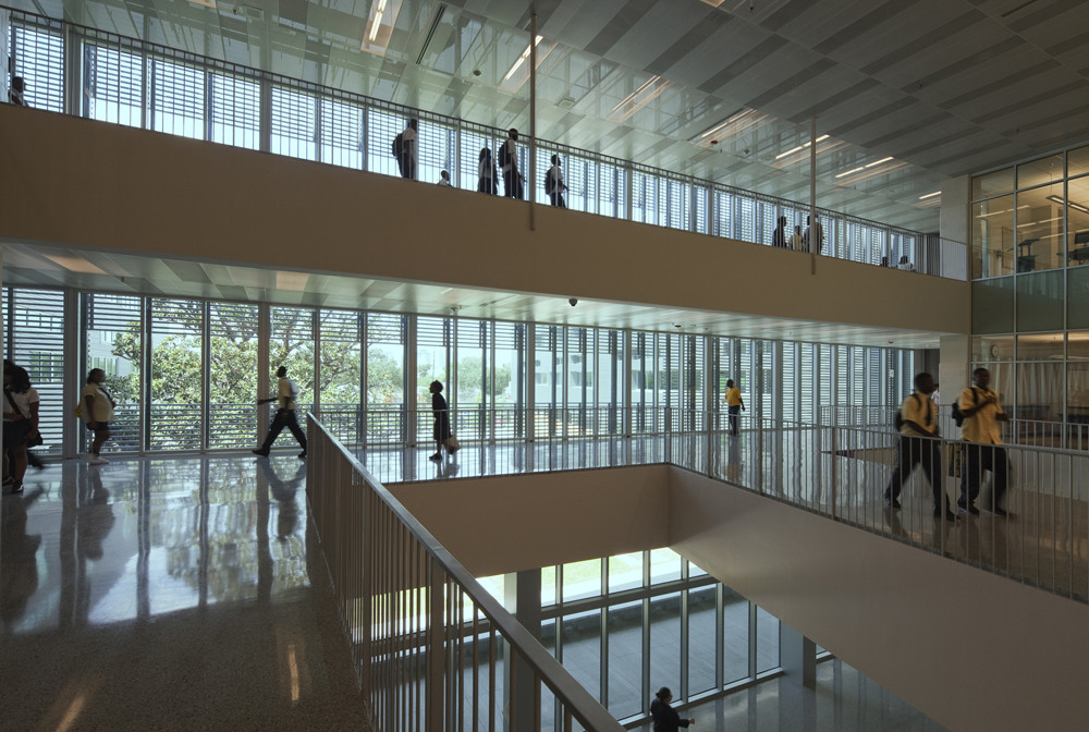 Gallery of L.B. Landry High School / Eskew+Dumez+Ripple - 6