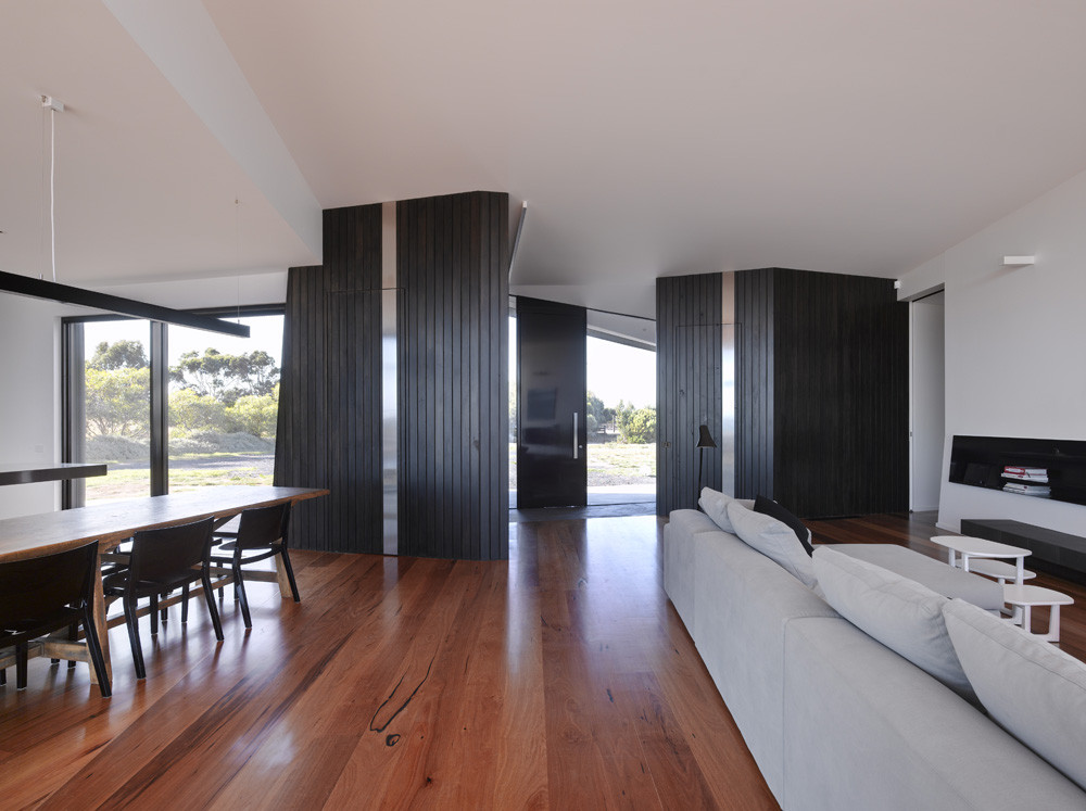 Gallery of Beached House / BKK Architects - 5