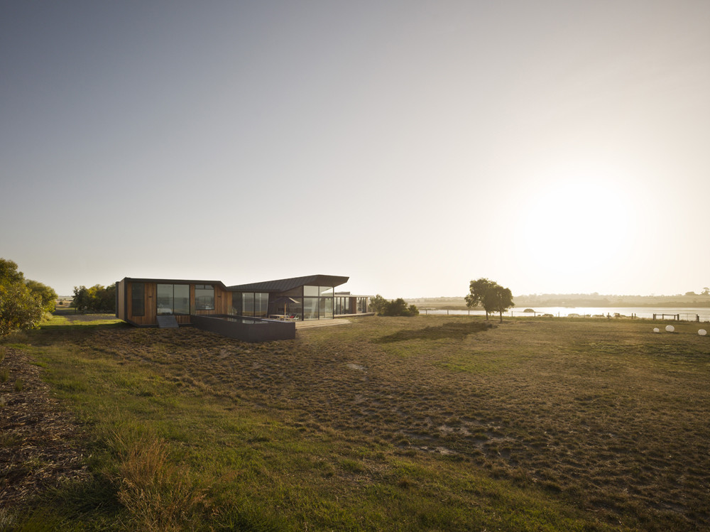 Gallery of Beached House / BKK Architects - 12
