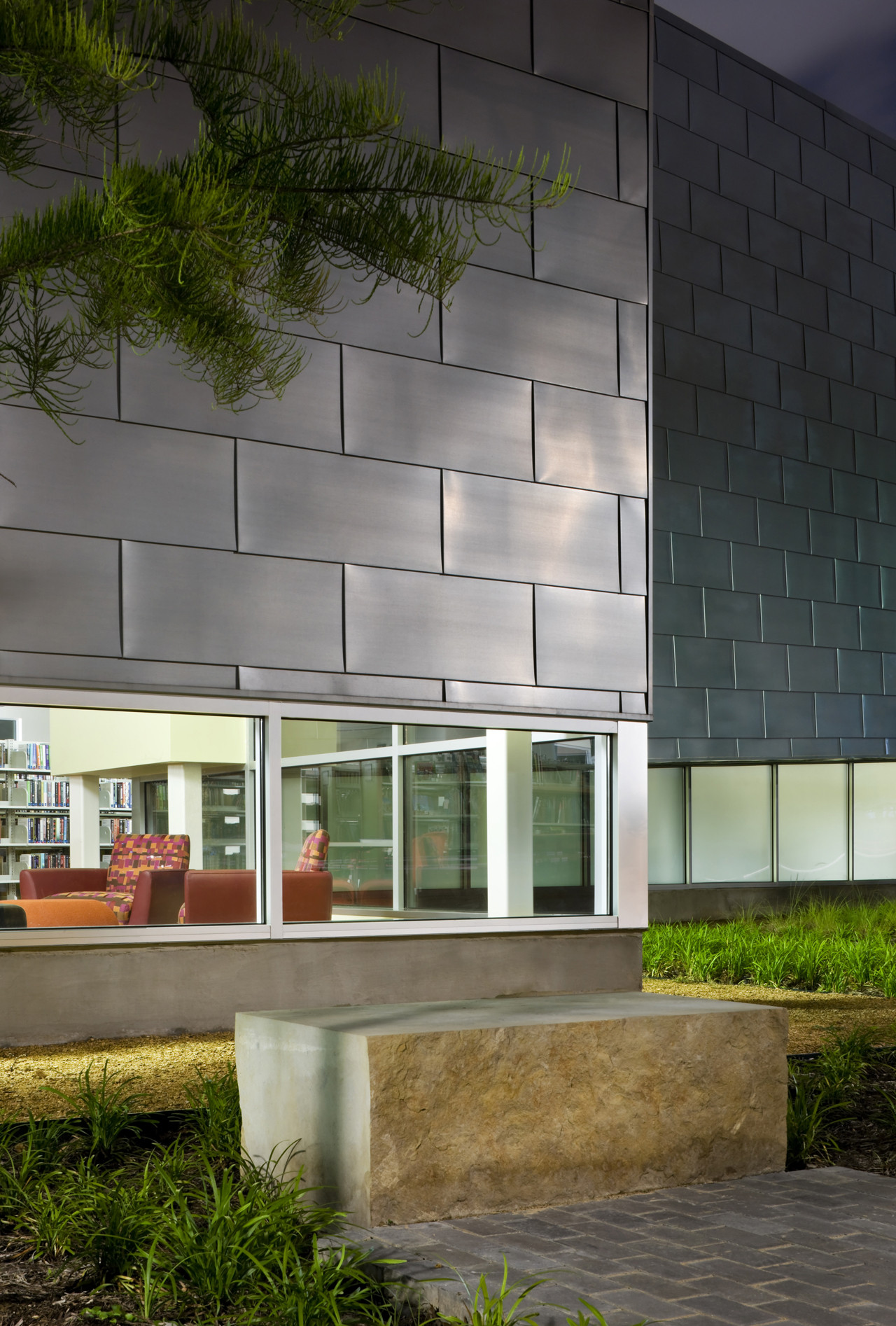 Gallery of Dallas Public Library Lochwood Branch / MSR Design - 12