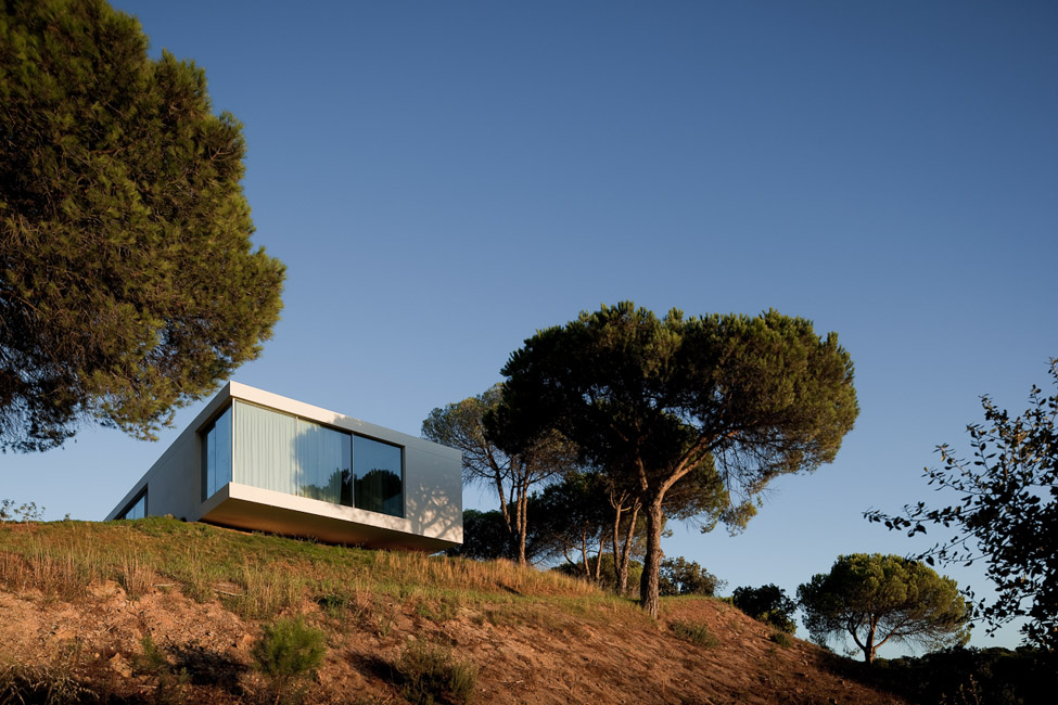 Gallery of House in Melides / Pedro Reis - 17