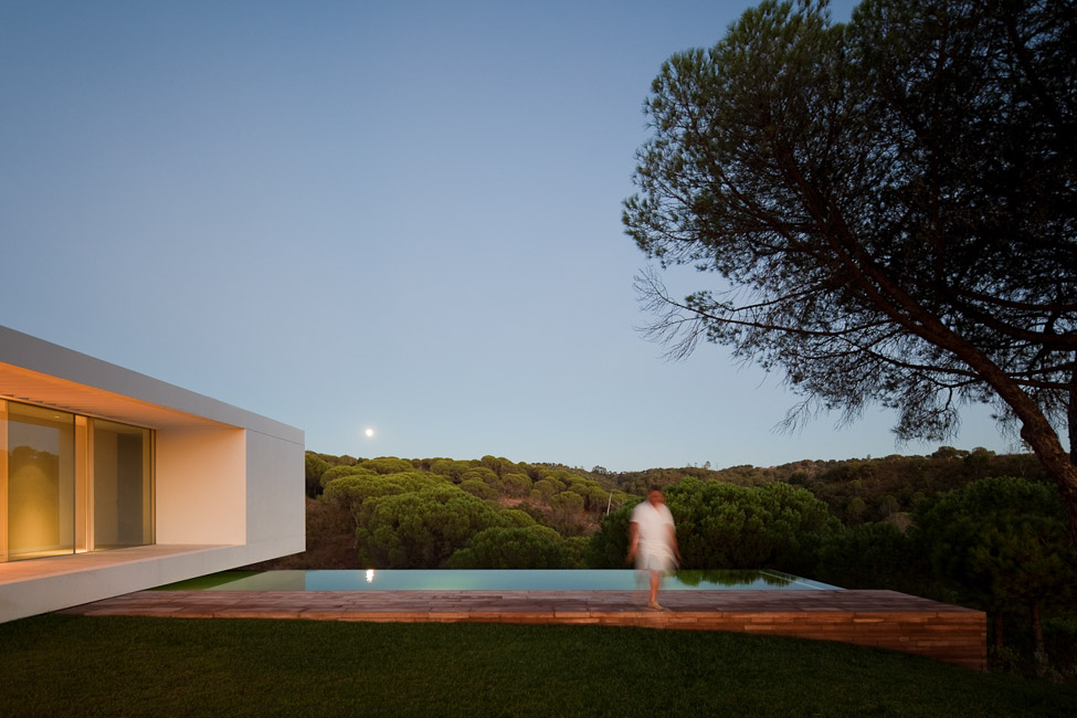 Gallery of House in Melides / Pedro Reis - 25