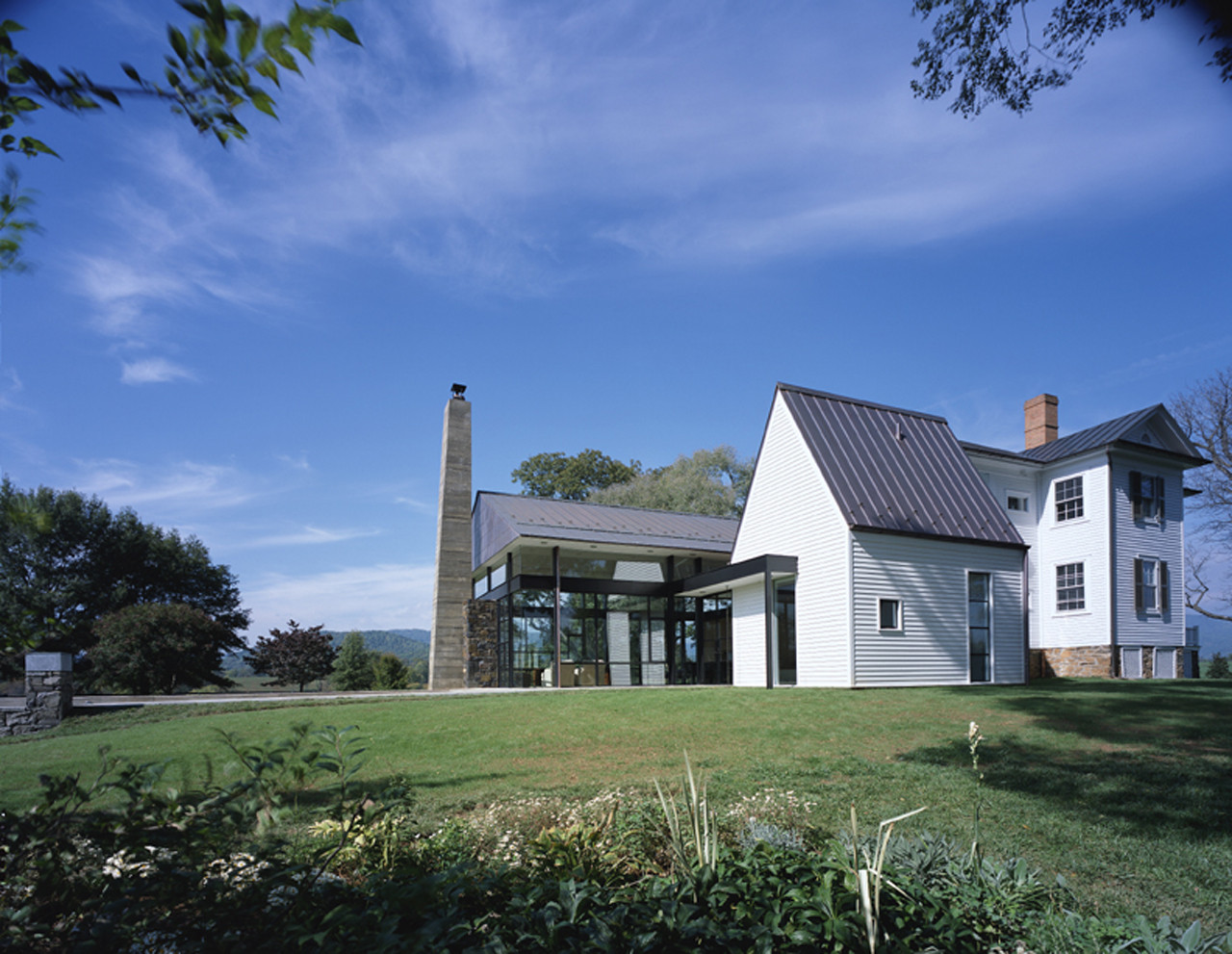 Gallery of Blue Ridge Farmhouse Addition / Robert Gurney Architect - 11