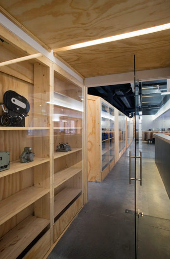 Gallery of Film And TV Production Offices / Madland Estudio - 4