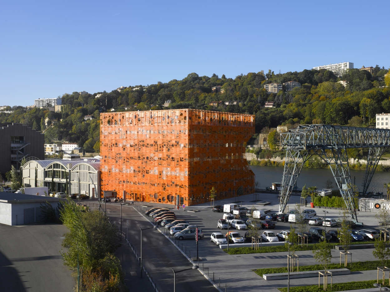 Gallery of The Orange Cube / Jakob + Macfarlane Architects - 15