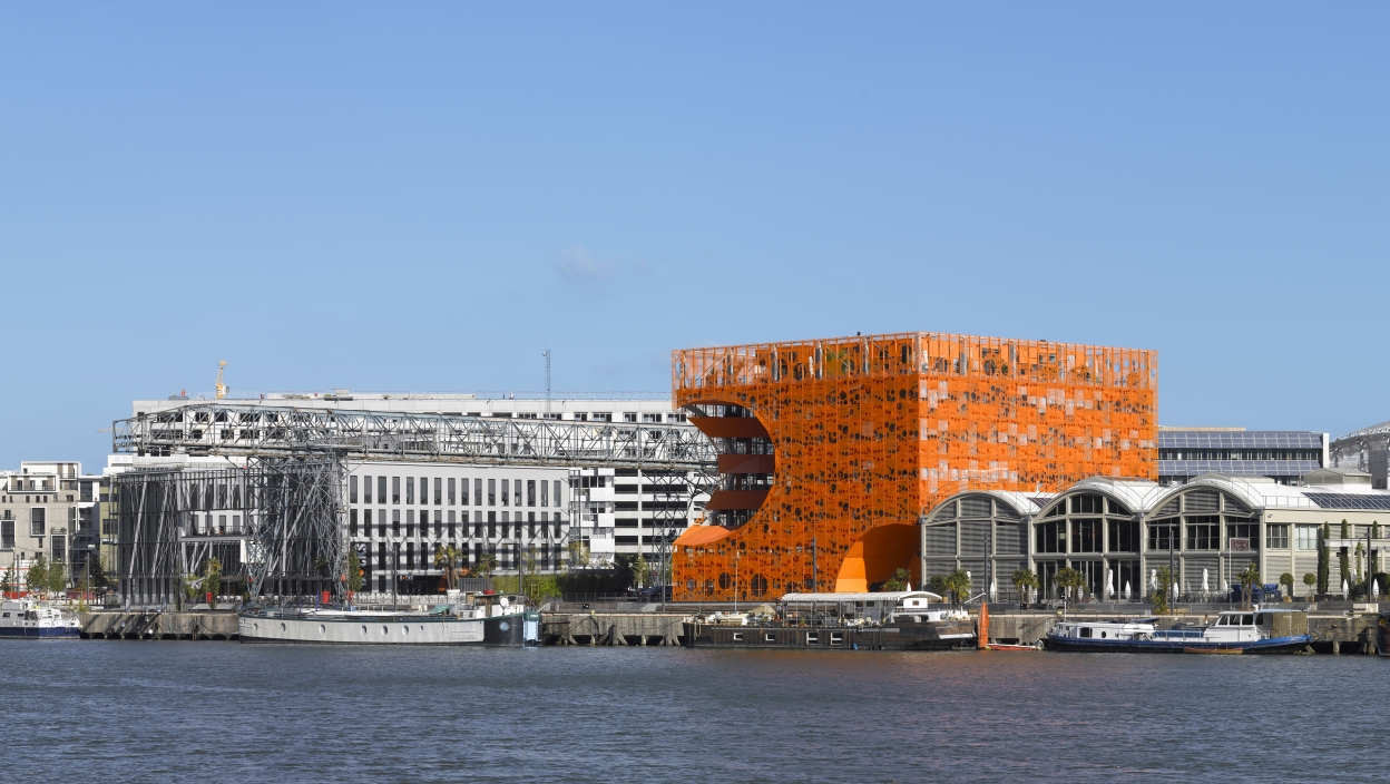 Gallery of The Orange Cube / Jakob + Macfarlane Architects - 26
