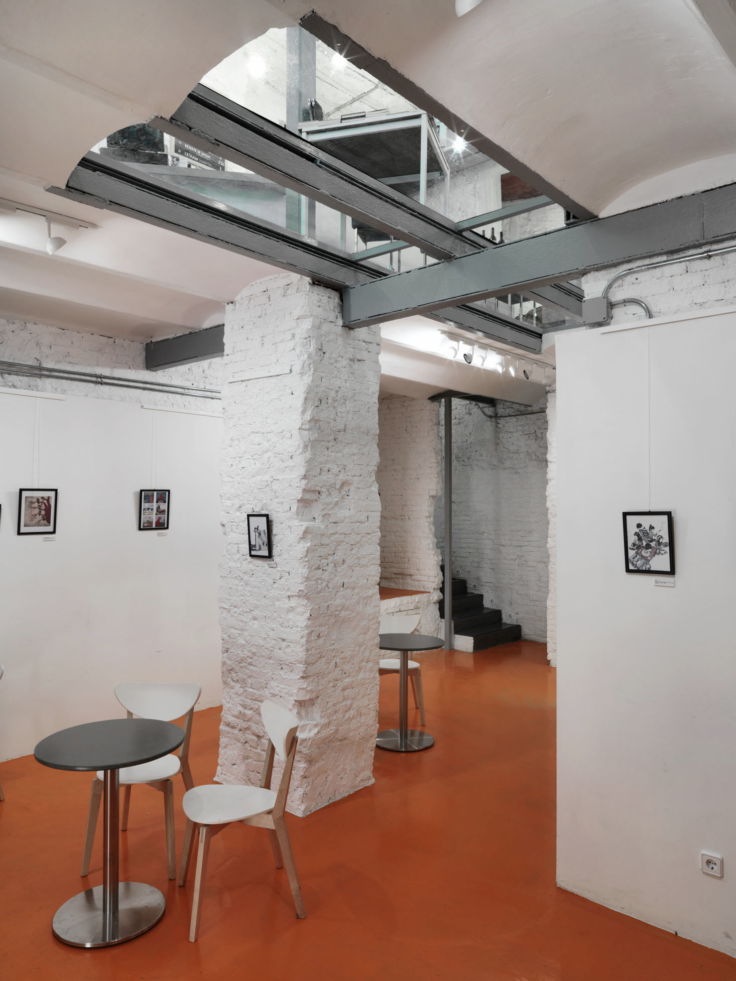 Gallery of Library And Coffee Shop / MYCC - 6