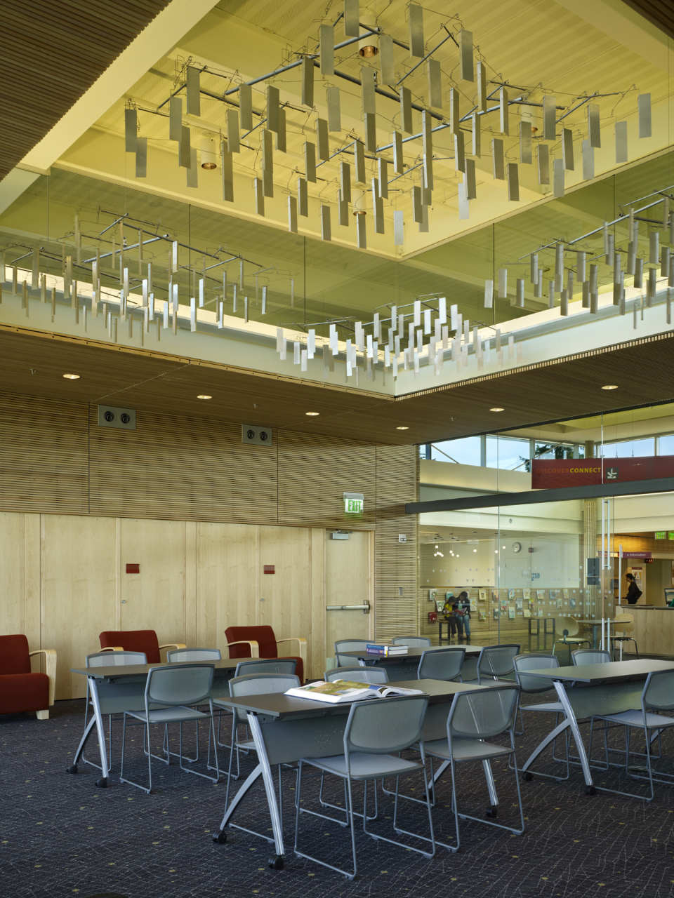 Gallery of Sammamish Library / Perkins&Will - 8