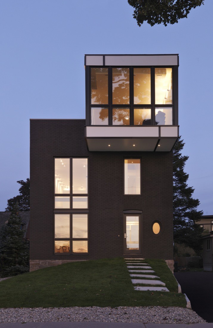 Gallery of Echo House / Kariouk Associates - 7