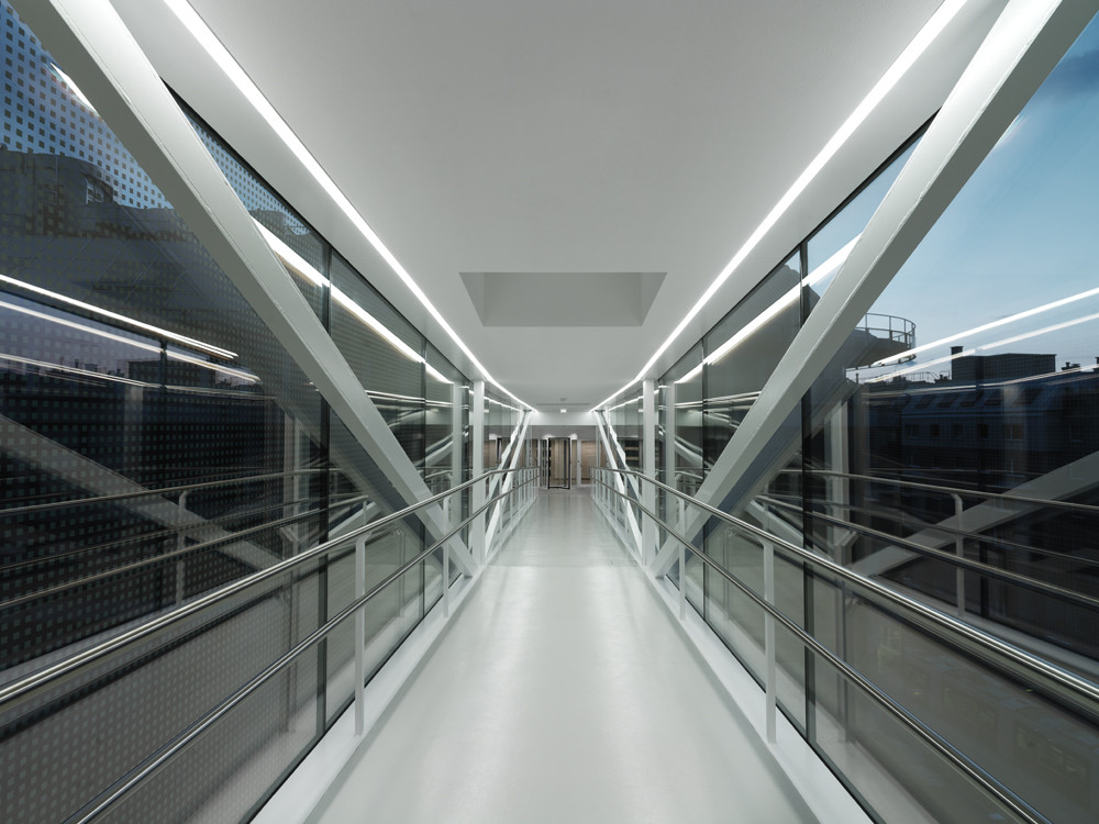 Gallery of Bridge in Vienna / SOLID architecture - 4