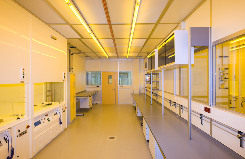 Gallery of Van Leeuwenhoek Laboratory / DHV Architects - 11