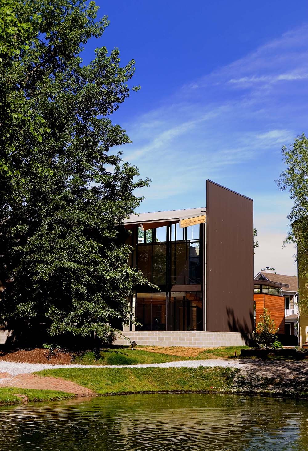 Gallery of Orange House / archimania - 7