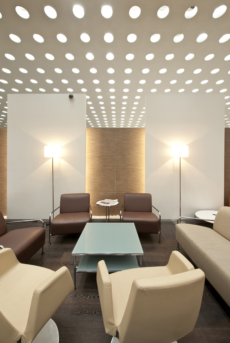 Gallery of Final departure lounge Terminal 2 Mexico City International ...