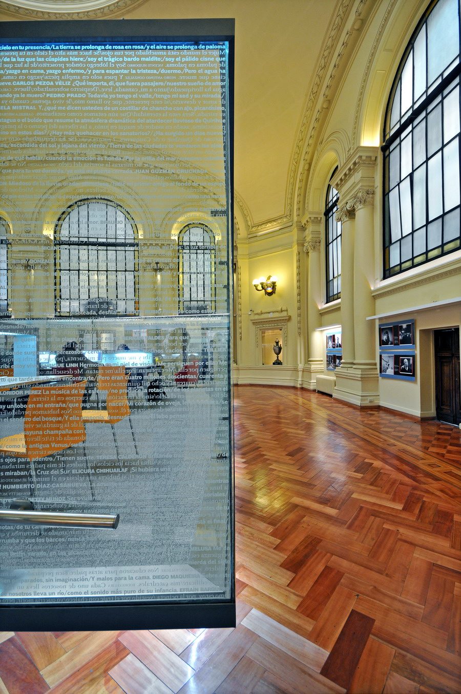 Gallery of Bicentennial Room, Chilean National Library / A+F ...