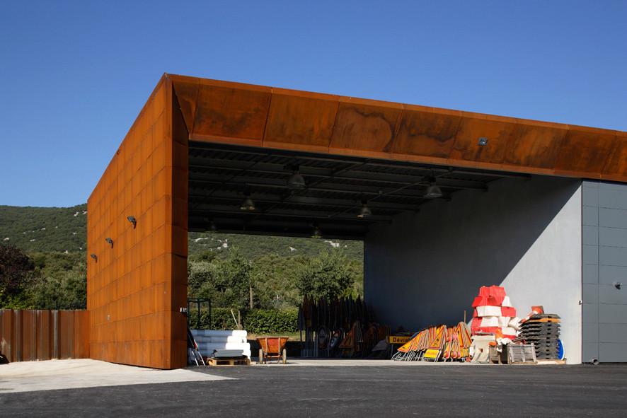 Gallery of Exploitation Center for Forest Fire Fighters / N+B ...