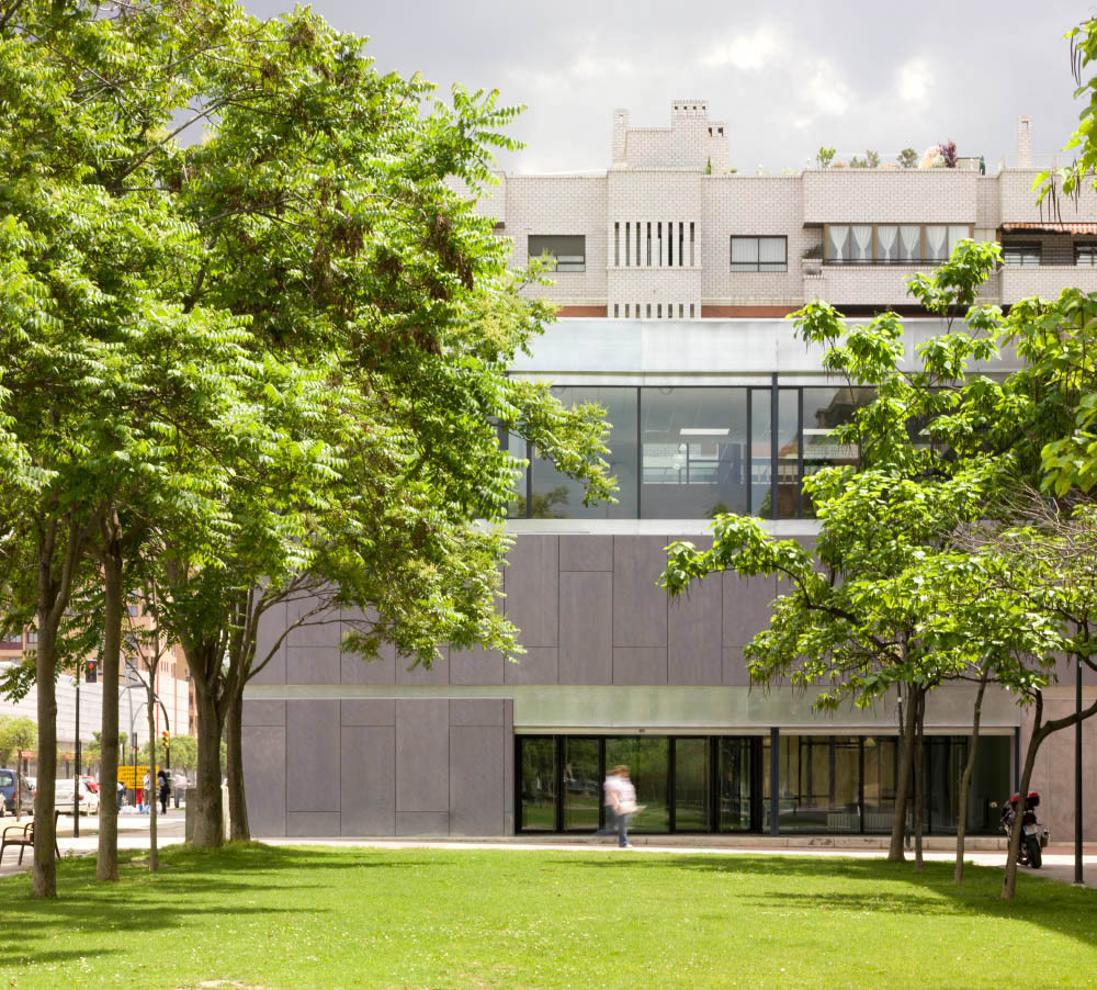 Gallery of Actur Library / Carroquino Finner Arquitectos - 5