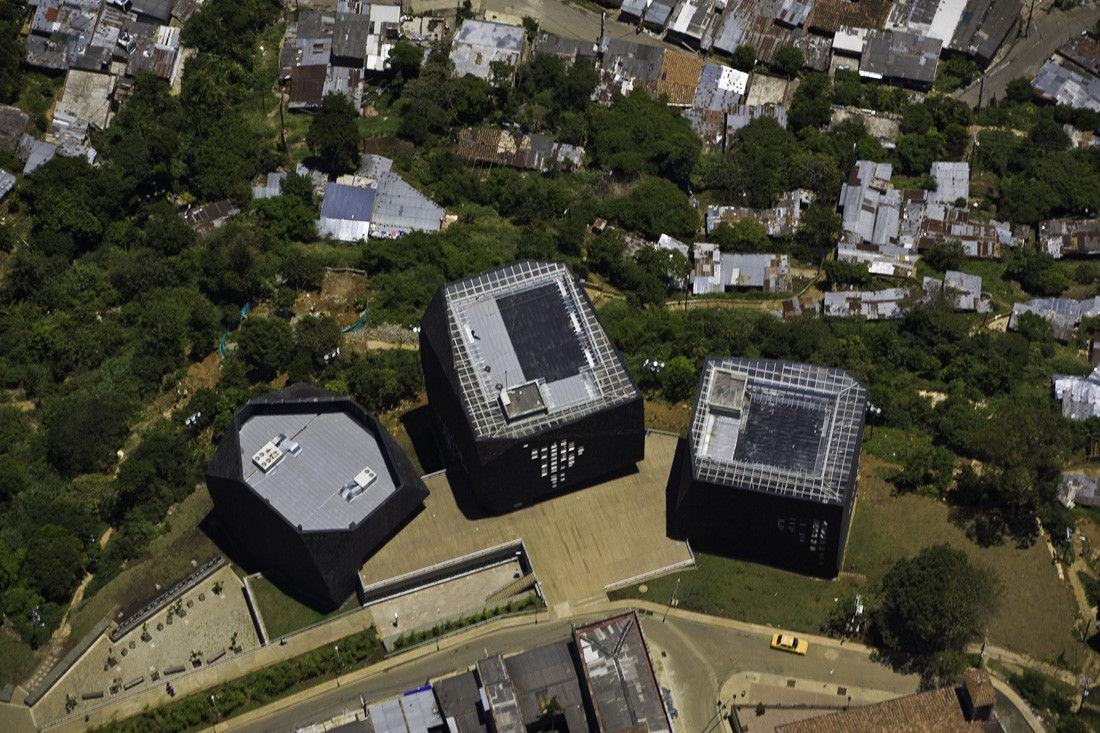 Gallery of España Library / Giancarlo Mazzanti - 4