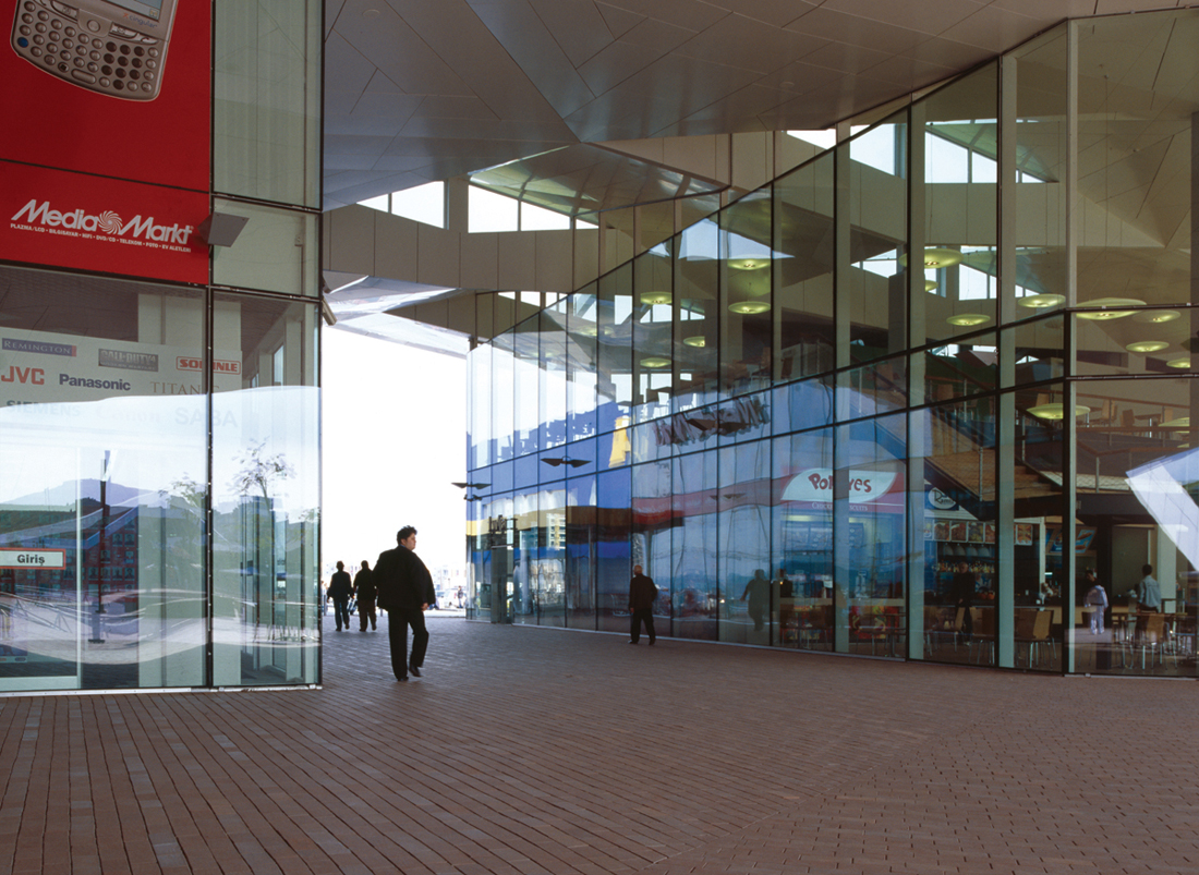 Gallery of Meydan - Umraniye Retail Complex & Multiplex / FOA - 20