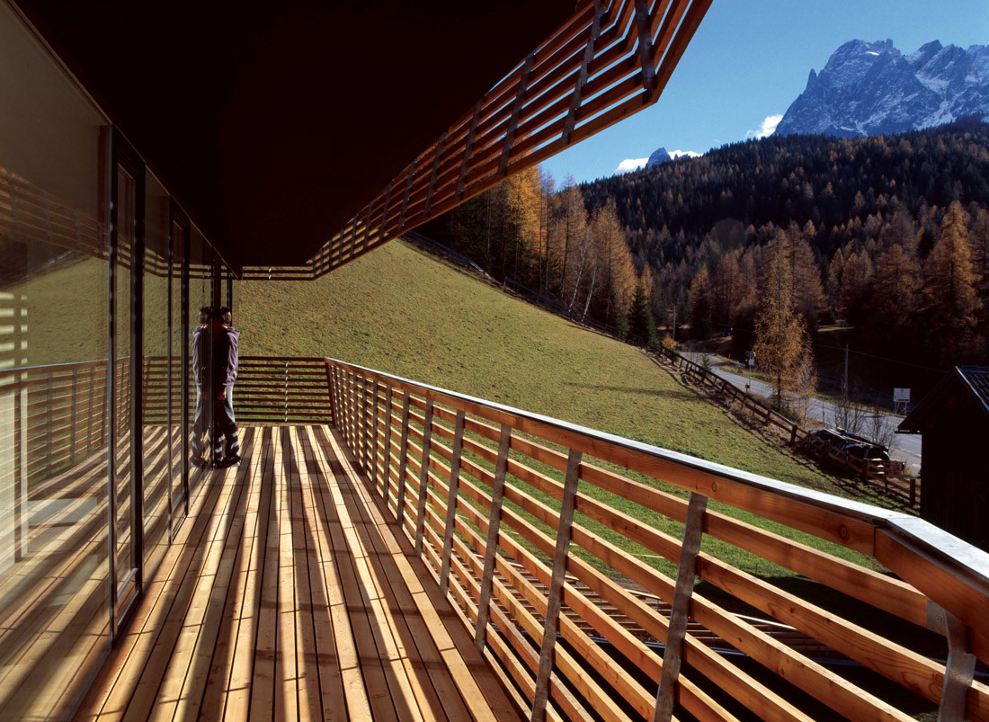 Gallery of Hotel Strata / PLASMA Studio - 8