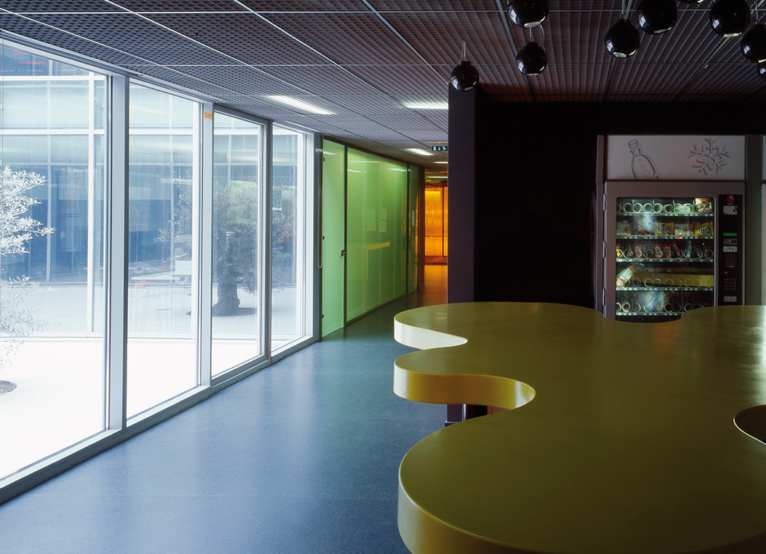 Gallery of RATP Bus Center in Thiais / ECDM - 11